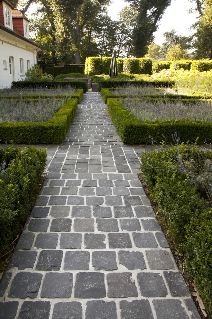 Pflastersteine von Granit bis Porphyr - rinsernaturstein.de